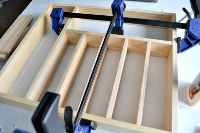 $10 to Organized: DIY Silverware Drawer Organizer • Ugly Duckling House