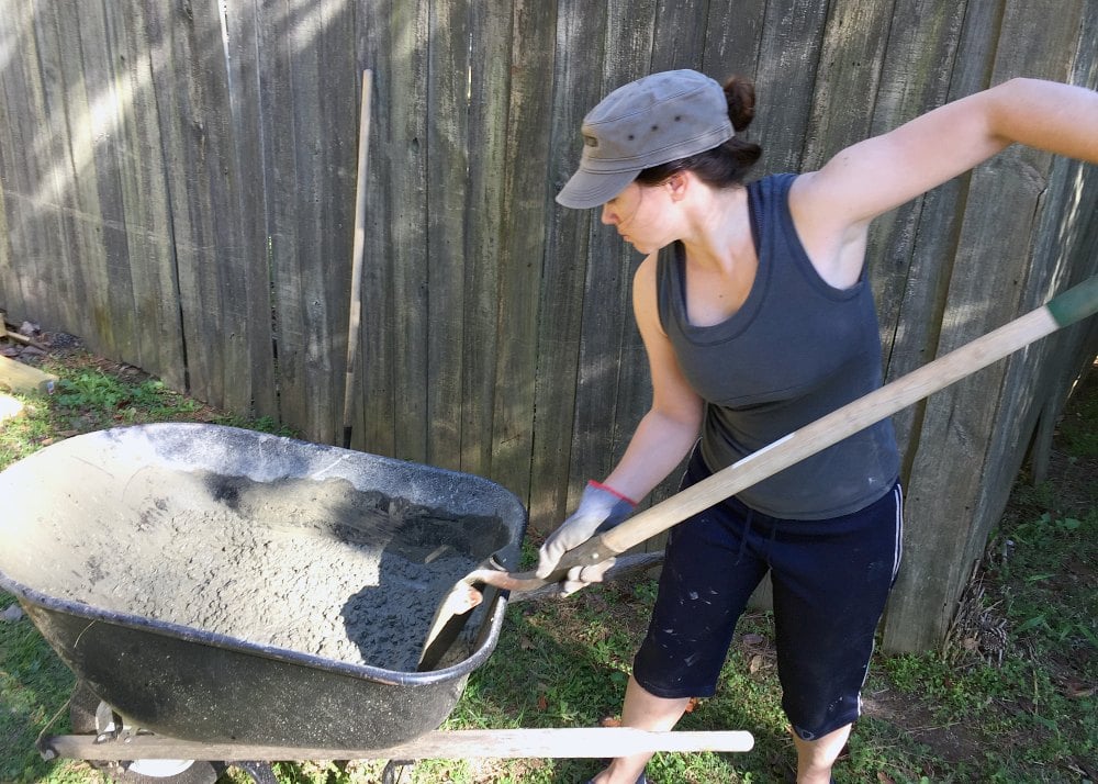 How to Pour a Small Concrete Slab