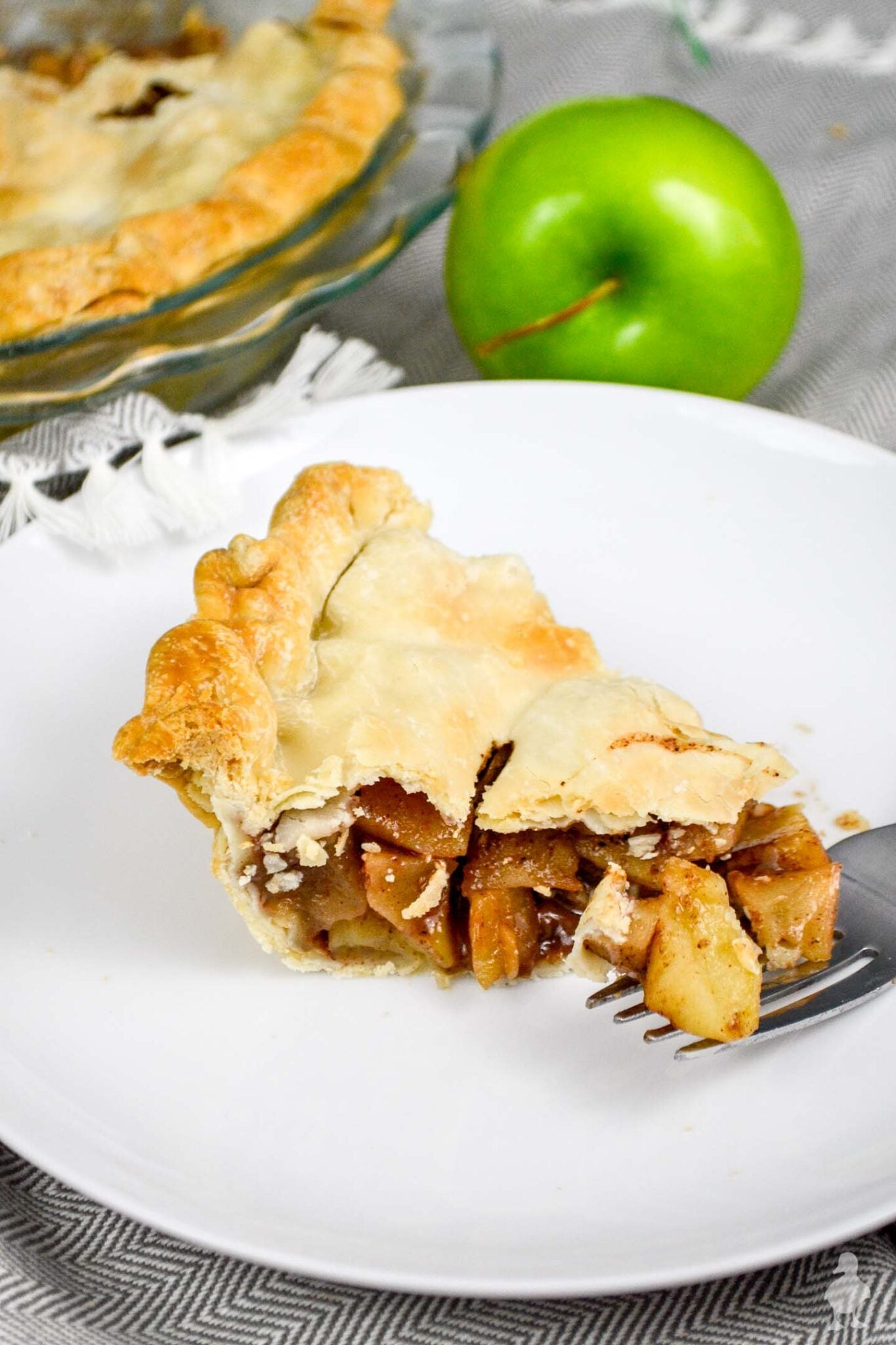 Classic Brandy Cinnamon Apple Pie • Ugly Duckling House
